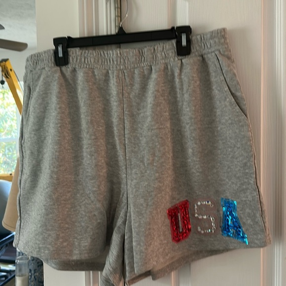QUEEN OF SPARKLES | Shorts | Queen Of Sparkles Gray With Pocket Usa ...